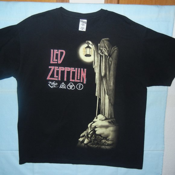 Gildan | Shirts | Led Zeppelin 4 Four Zoso Xl Black T Shirt Old Man In ...